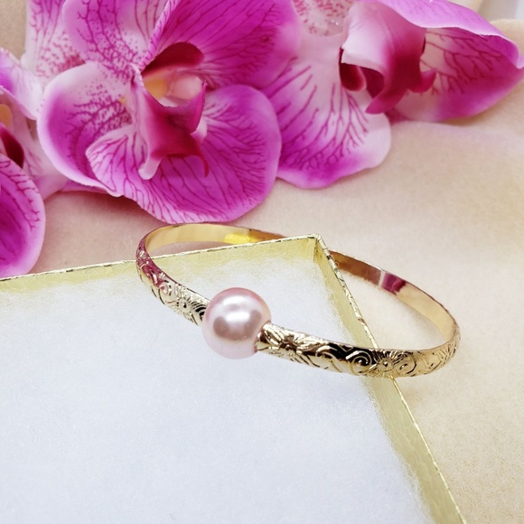 Handmade | Jewelry | 6mm Hawaiian Pink Pearl Bangle Bracelet | Poshmark
